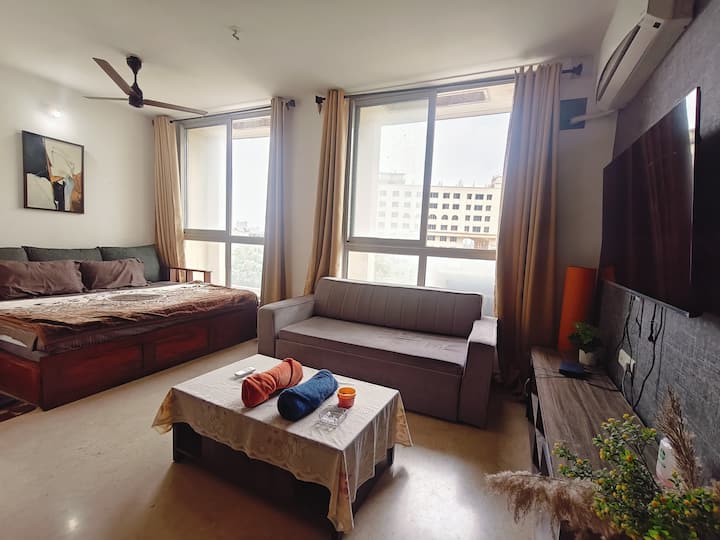 Luxury Apt For 4, 100% Pvt, Studio+kitchen, Hr Est - Thane