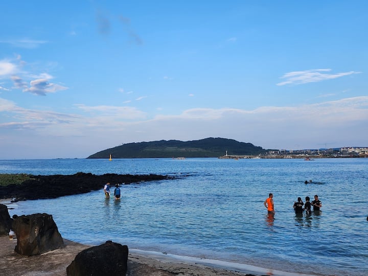 [제주 함덕]함덕 바다가 보이는 쓰리룸 레지던스202 - 조천읍