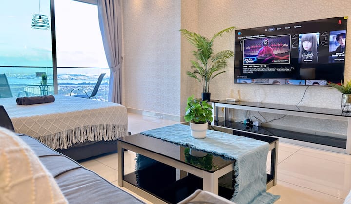 Jb Ksl Mall 4-5pax Smarttv 65inch Netflix*b35 - Johor Bahru