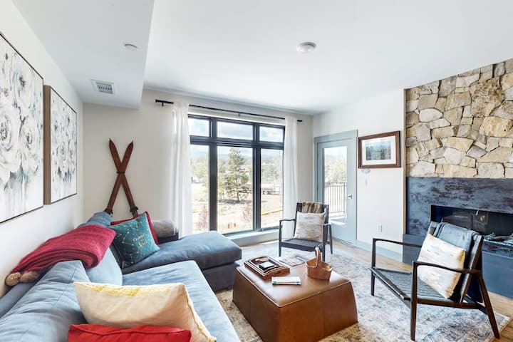 Modern Condohot Tub, Close To Skiing & Downtown. - Winter Park, CO