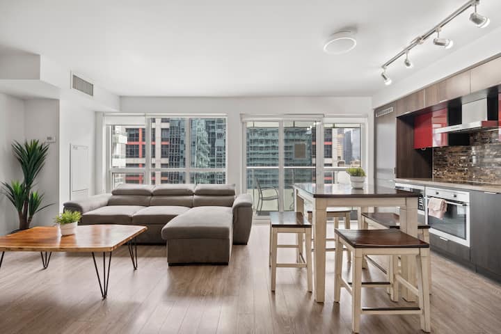 Gorgeous 2bedroom Condo Beside Mtcc & Cn Tower - Toronto