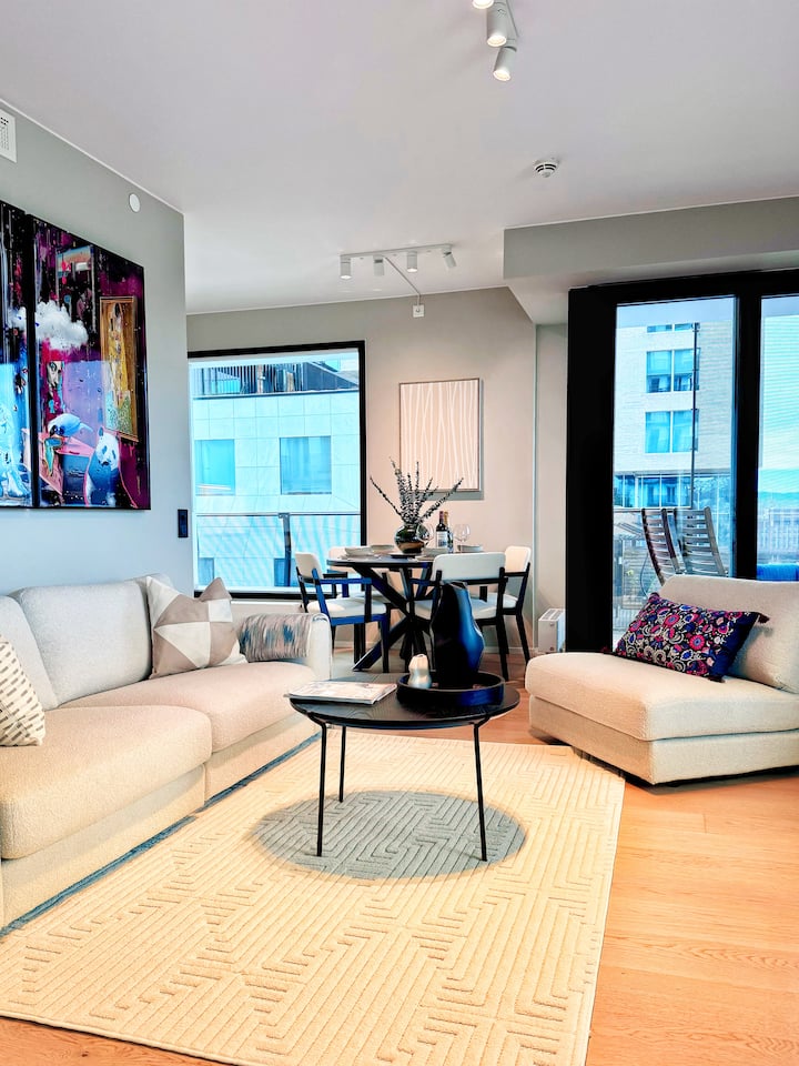 Central 2br With High Standard & Panoramic Views - Oslo
