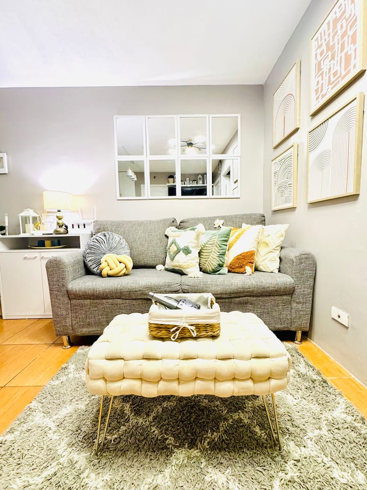 Cozy 2br With Pool Access | Sorrento Oasis Pasig - Ortigas Center