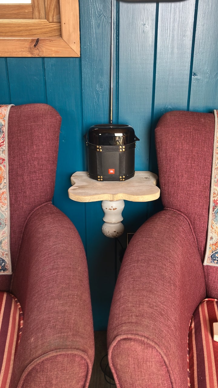 Cwt Bugail
Romantic Cosy Getaway. - Abersoch
