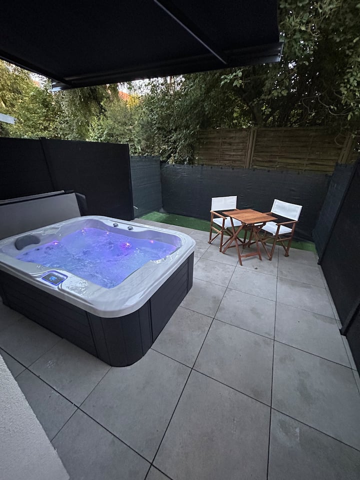 Magique F2 éQuipé D'un Spa Abrité Sur Sa Terrasse - Lorraine