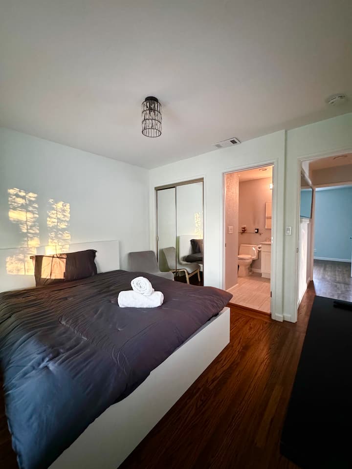 Clean 2bds 2baths W/ Office - Pleasant Hill, CA