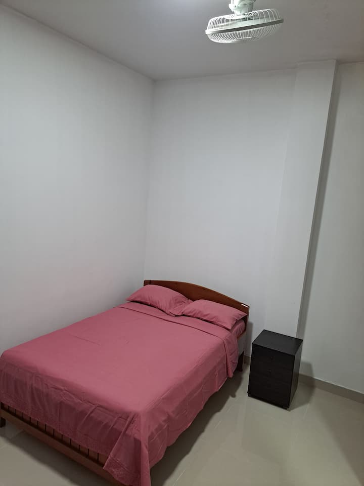 Habitación Matrimonial. - Iquitos