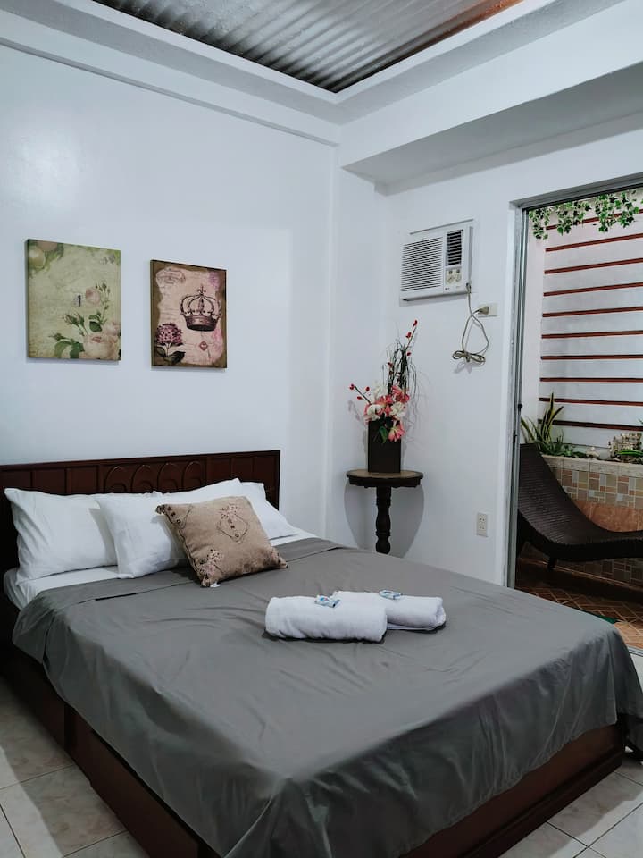 Trinch Apt L1 Near Beach & Shops - Olongapo