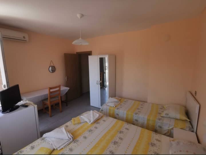 Стая сентръл блу 3 / Central Blue Room 3 Поморие - Pomorié