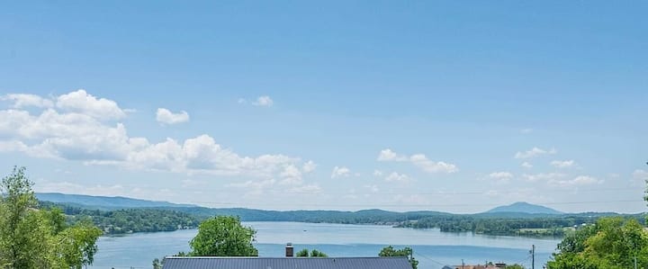 Lakeview Oasis- Claytor Lake - Radford University, Radford