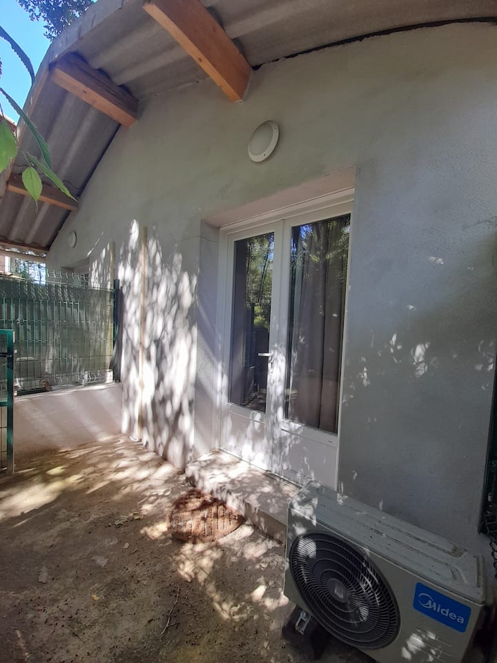 Studio Entrée Indépendante 
2 Pers Centre Ville - Montpellier