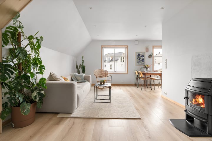 Charming Town House With A Cozy Loft - Tromsø