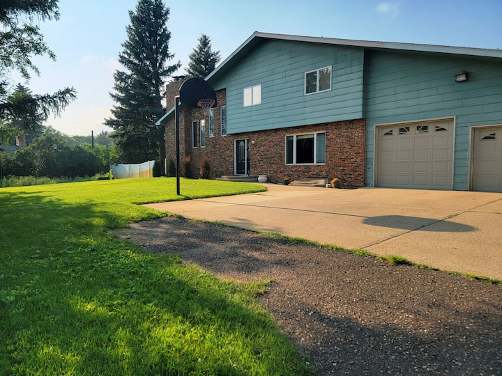 Country In The Middle Of Town - North Dakota