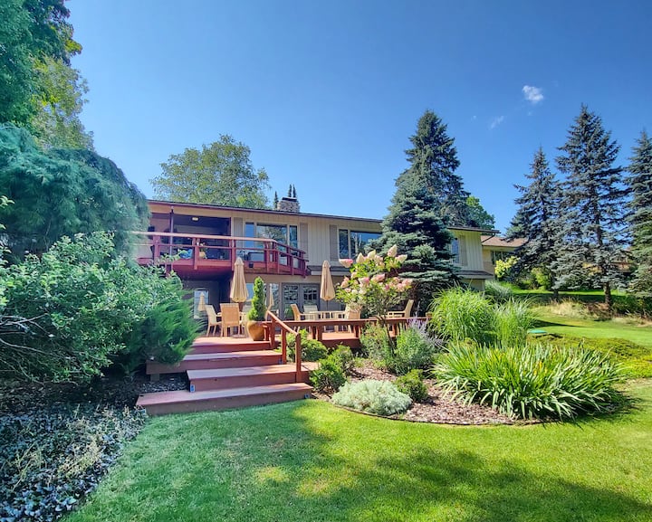 2 Bdrm - 2 Bath Water Front Home- Up Of Michigan - Iron Mountain, MI