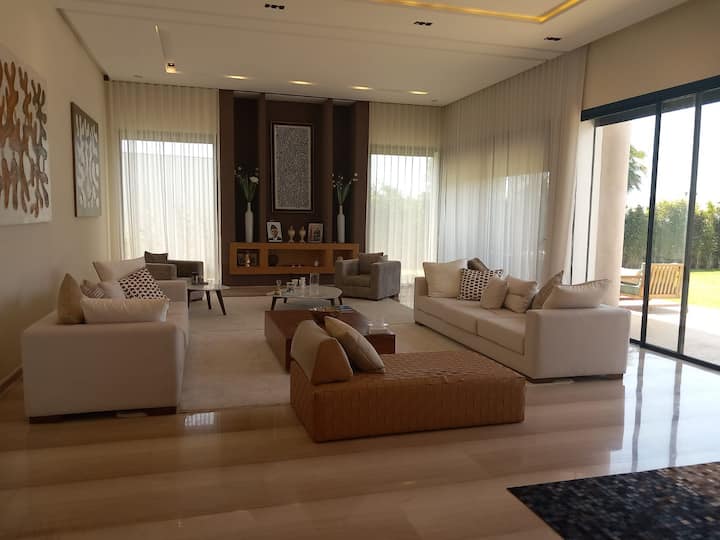 Villa De Maître Sur 1100 M2  Conciergerie Luxe - Casablanca