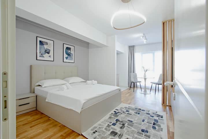 Himson-blue Apartment - Iași