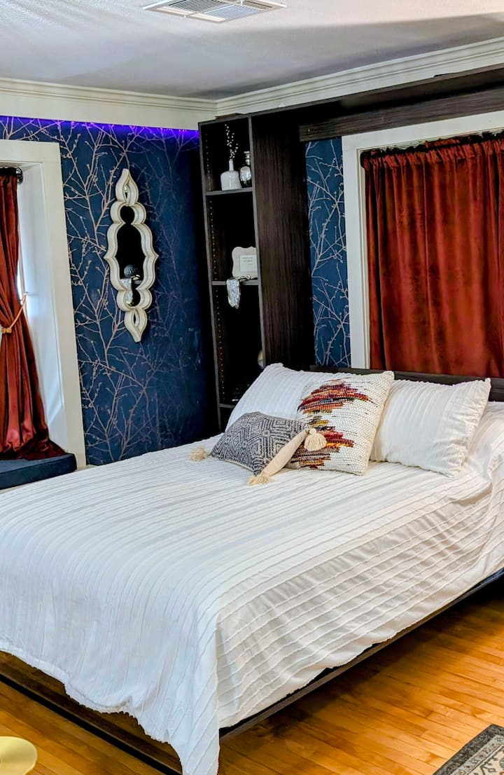Welcome To Our Guest Nest - Wichita, KS