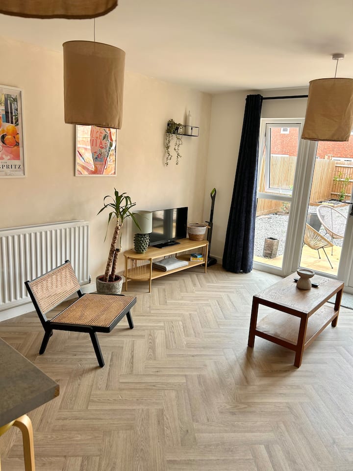 Brand New High Spec 2 Bed House In Drakelow - Staffordshire