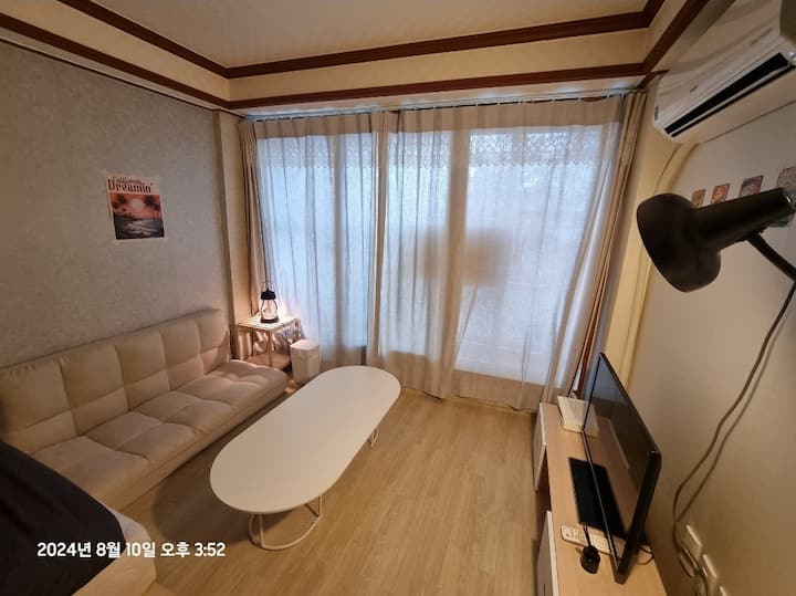 [모모 하우스]#중구청역#한화이글스파크#성심당#성모병원#충남대병원#침대 + 쇼파 베드 - Daejeon