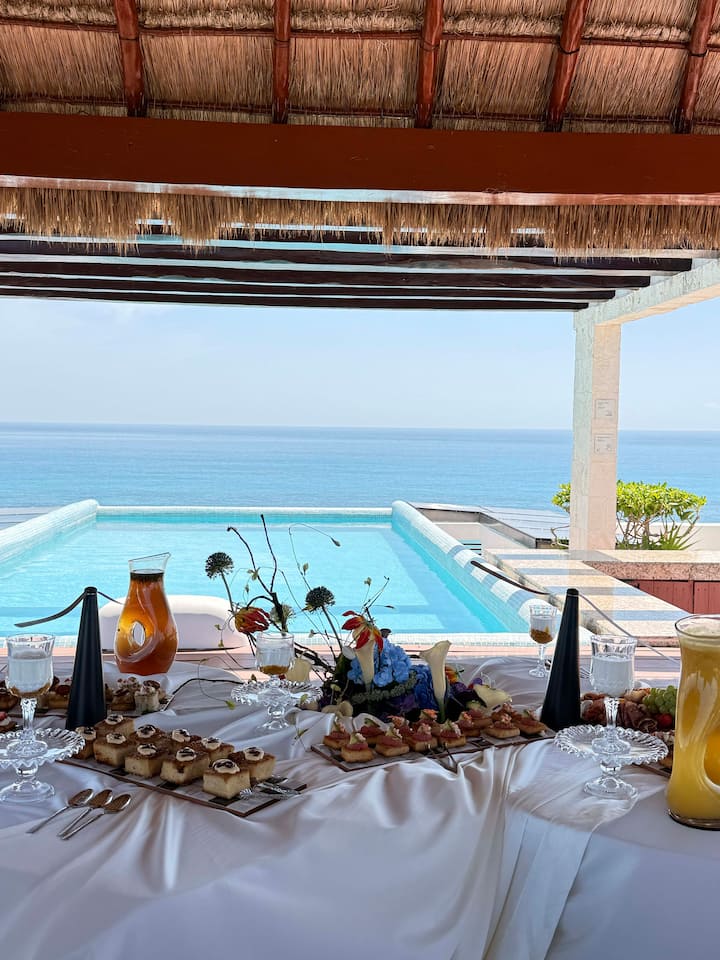 Oceanfront Terrace + Rooftop Pool | Sunrise Views - Isla Mujeres