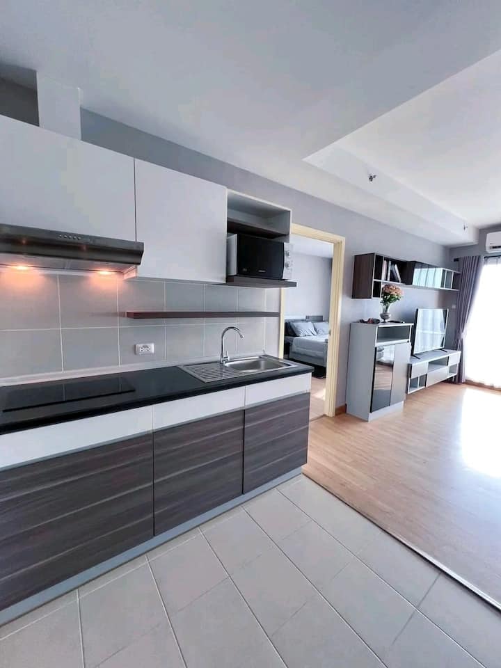 Supalai Mare Pattaya 
Across From The Fruit Market - Pattaya