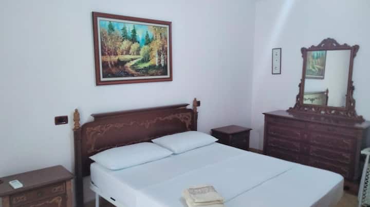 Vila Tahiri 2(kati I 1) - Golem