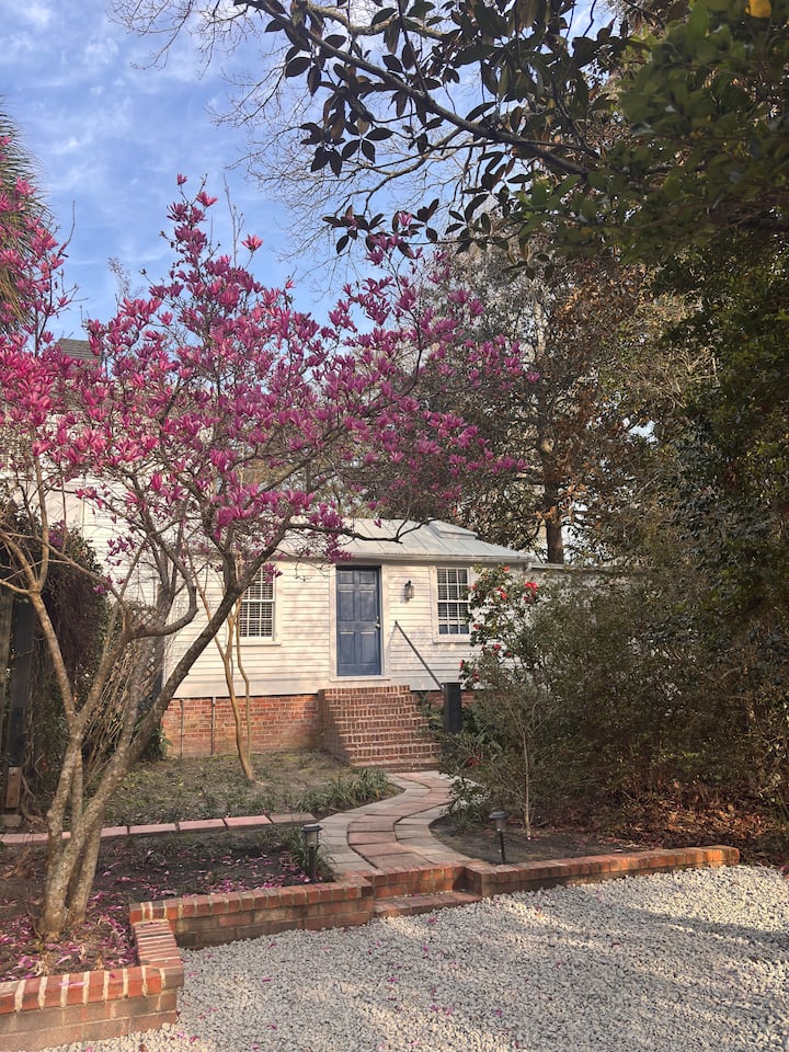 Camellia Walk Cottage - Summerville, SC