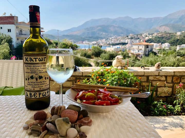 Ενοικιάζομενο δωμάτιο με θέα τη θάλασσα - Himarë