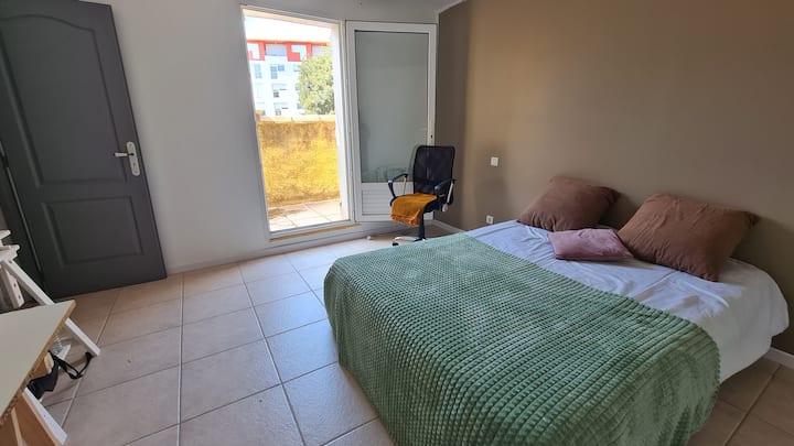 Chambre Proche Chu - Nîmes