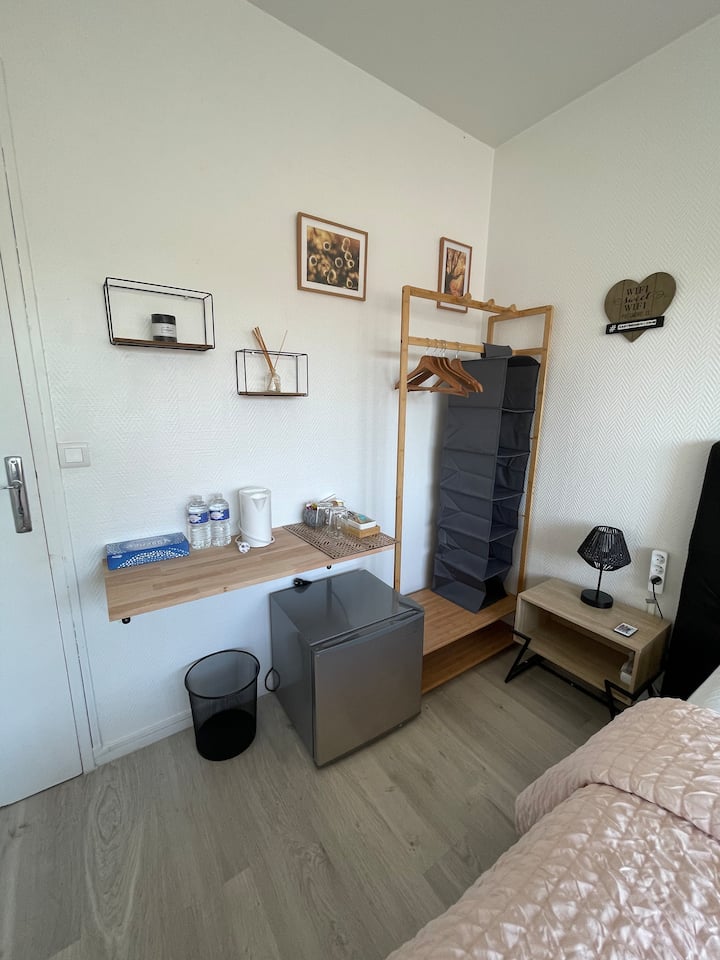 Une Chambre Avec Tout Confort - Aulnay-sous-Bois