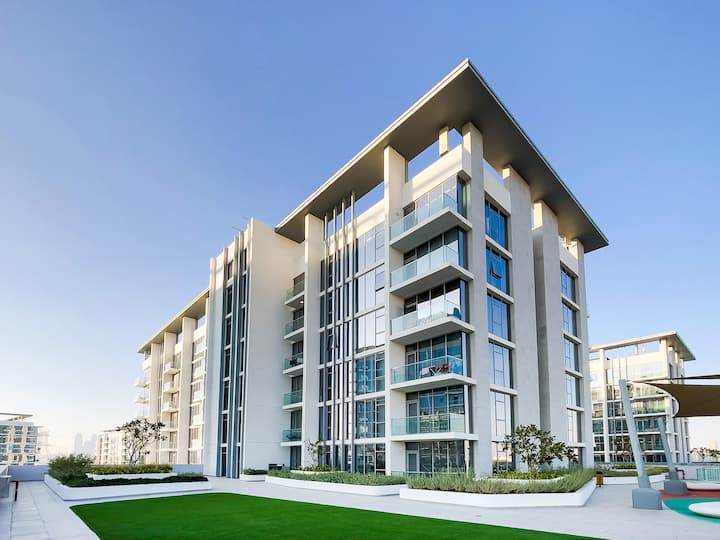 Spacious 1 Br Lagoon - Dubai