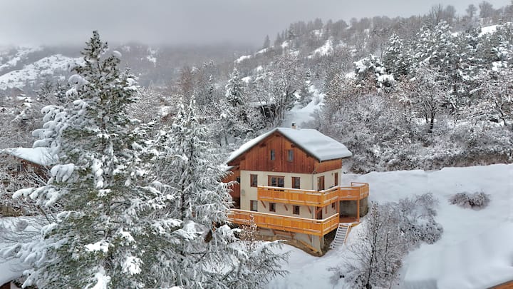 Chalet Entier 160m² 9 Pers | Sauna - Ski 1km - Briançon