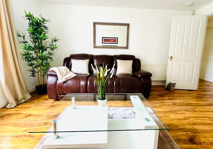 Modern 2 Bedroom Gf Flat Aberdeen City Centre - Aberdeen