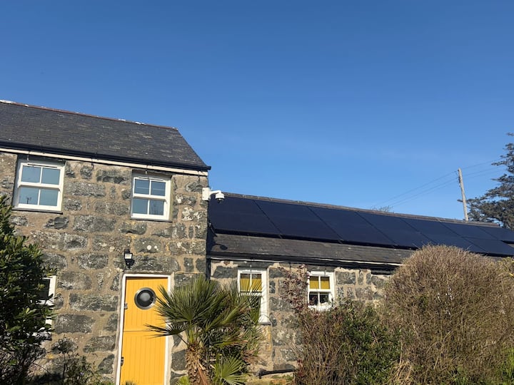 Ysgoldy "Our Happy Place" - Aberdaron