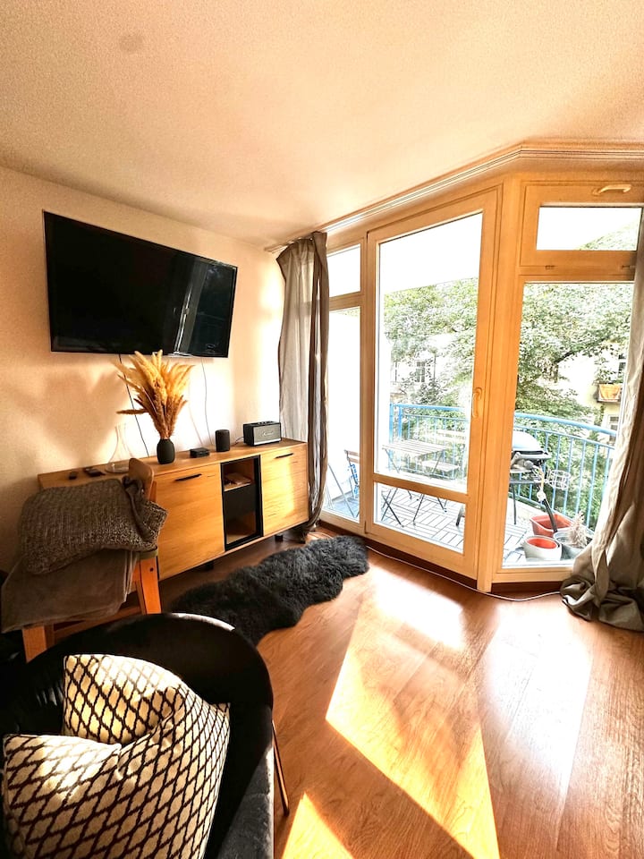 Ruhige, Stylische Wohnung - München