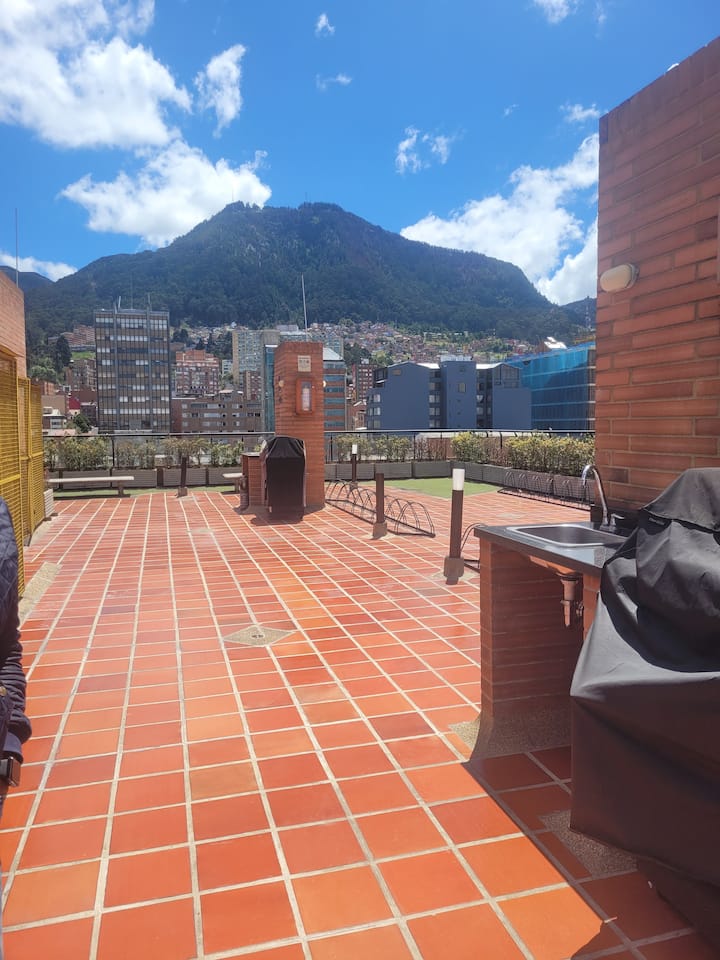 Apto En Chapinero Central Con Terraza Privada - Bogotá