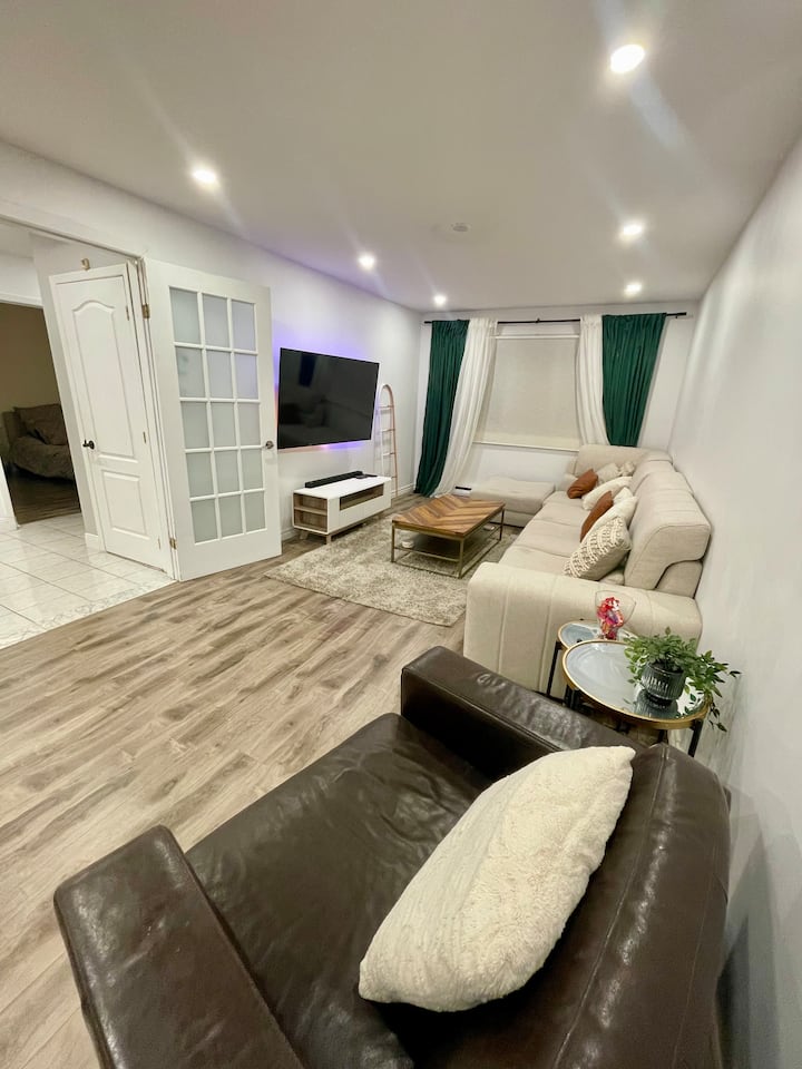 Grand Logement Renové / Big Renovated Unit - Varennes