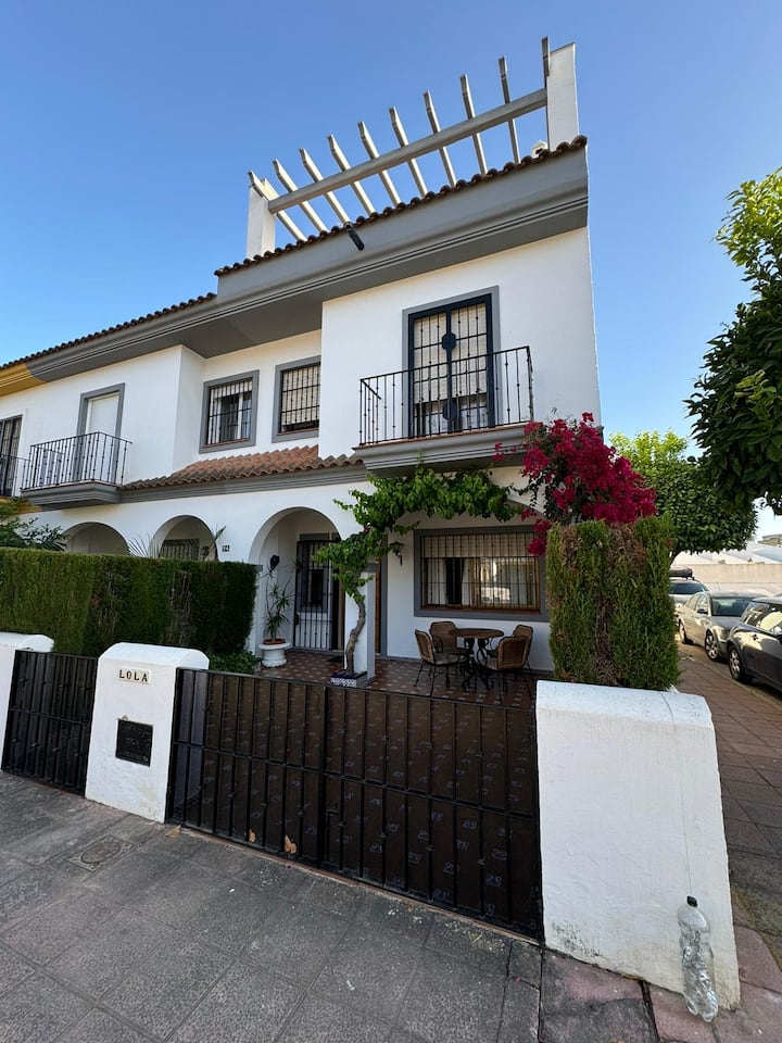 Chalet La Antilla Para Familias Con 5 Habitaciones - Lepe