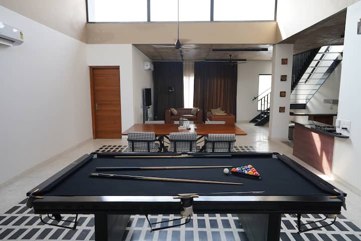 The Roadhouse | Minutes From The Runway - Sahibzada Ajit Singh Nagar