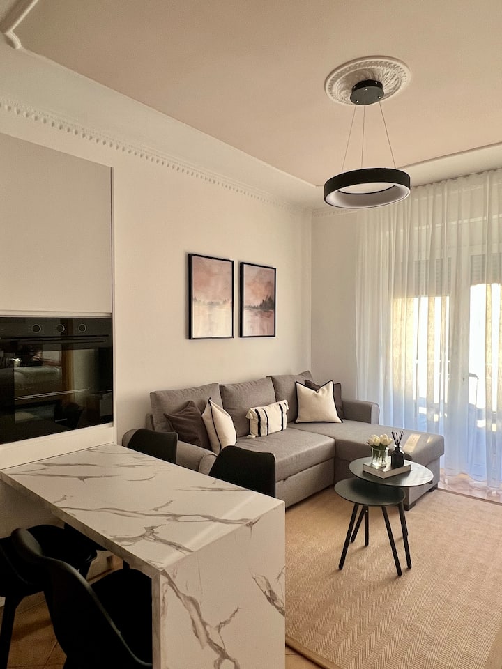 Explore Albania, From The Heart Of Tirana - Tirana