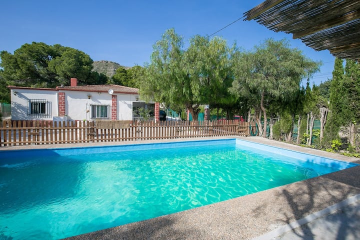 Casa De Campo Con Piscina - Novelda