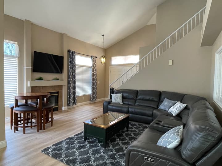 Las Vegas Paradise W/pool & Spa - North Las Vegas, NV