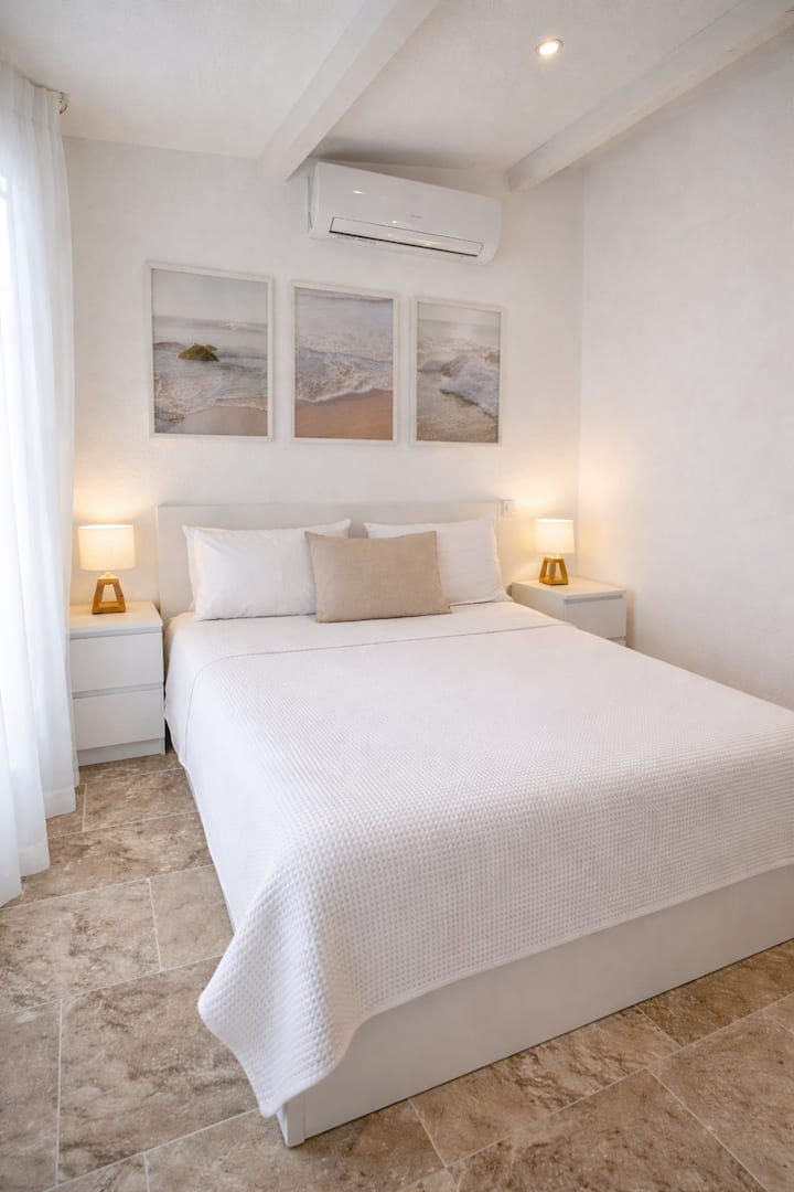 Maison Climatisée, Terrasse Et Parking Privé - Nîmes