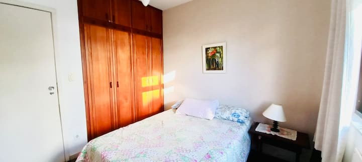 Espaçoso Apartamento - Praia Do Forte - Cabo Frio - Cabo Frio