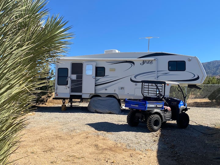 Joshua View Camper/trailer. - Wrightwood, California, CA
