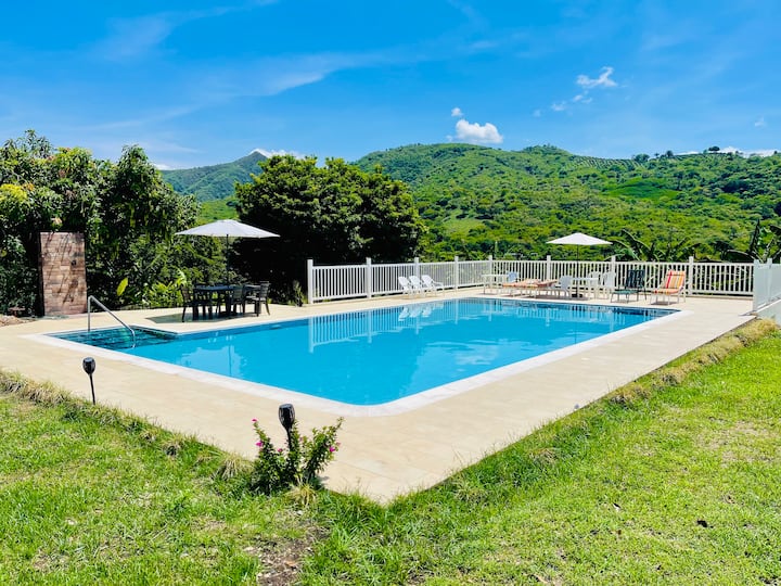 Casa Campestre La Victoria-private Villa - Apulo