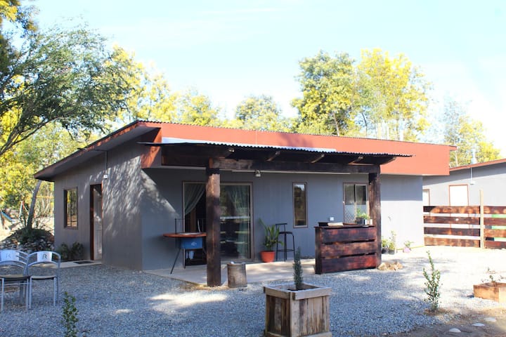 Cabañas Para 7, 5, Y 3 Personas - Linares, Chile