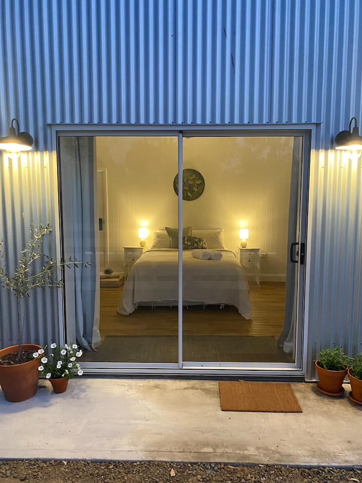 Wildflower Studio - Gladstone Central