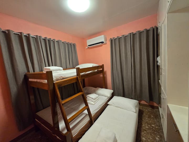 3 Hives City Center Transient, 6-10 Pax - Puerto Princesa