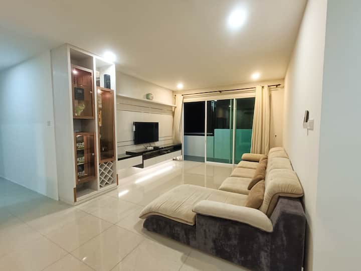 Vi Homestay Homelite Eco Park - Miri